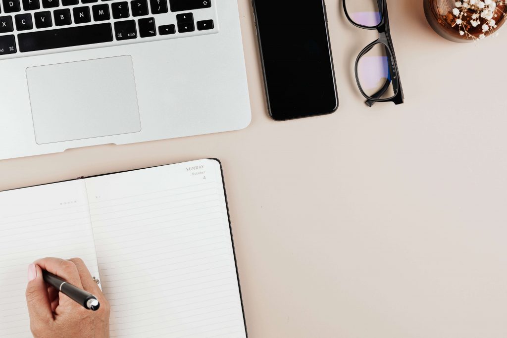 How to Write an Informative Essay [Full Guide] | Essay.org